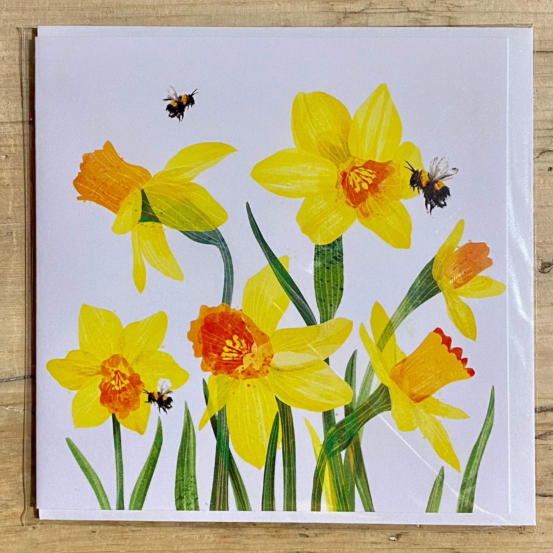 Capture Spring's Beauty with our Daffodil and Bee Greeting Card | 150mm ...